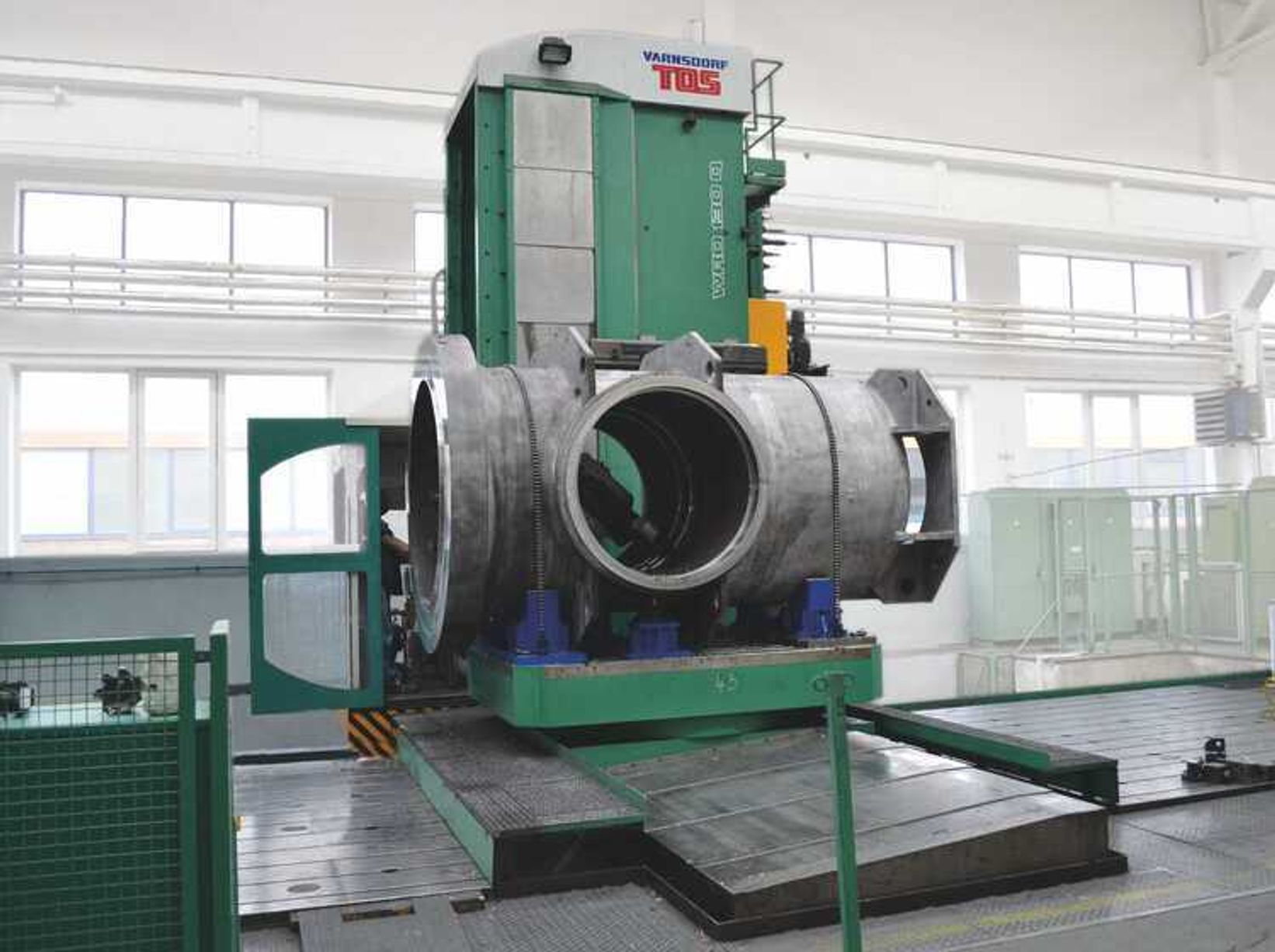 WRD 130/150/160 – Deskové vyvrtávačky pro velké díly | TOS VARNSDORF